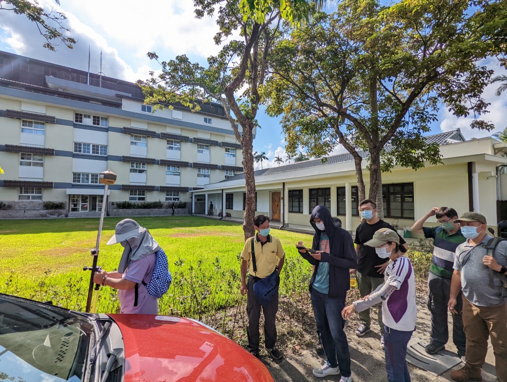 訊息專區 歷史訊息 林業保育新聞 林地測量精益求精 羅東處培訓菁英測量員