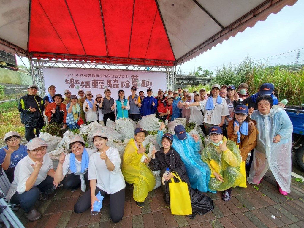 訊息專區 歷史訊息 林業保育新聞 樂活輕騎除蔓趣，不畏風雨如期舉行