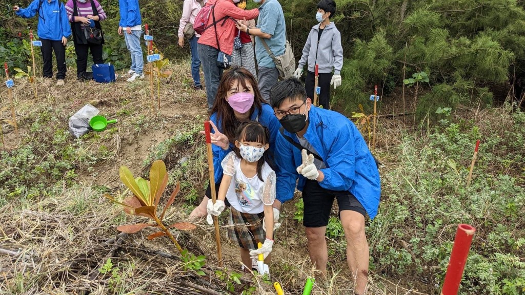 訊息專區 歷史訊息 業務公告 羅東林管處攜手民間團體執行造林工作，接軌聯合國永續發展目標
