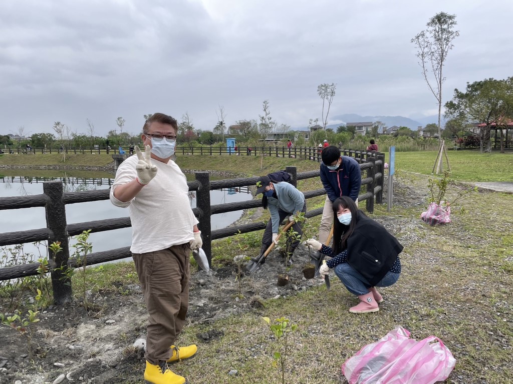 訊息專區 歷史訊息 林業保育新聞 羅東林管處攜手冬山鄉公所植樹總動員